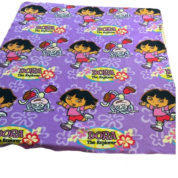 Nickelodeon | Bedding | 204 Vintage Dora The Explorer Boots Throw ...